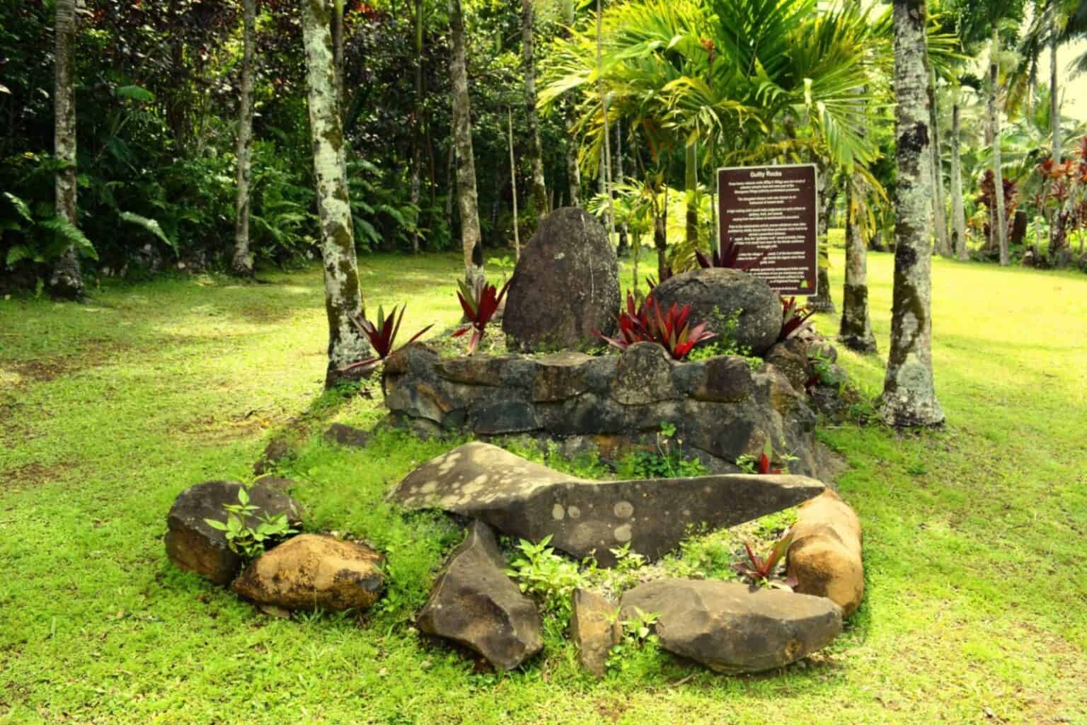 Tapuae Day Tour - Highland Paradise Cultural Centre, Rarotonga, Cook ...